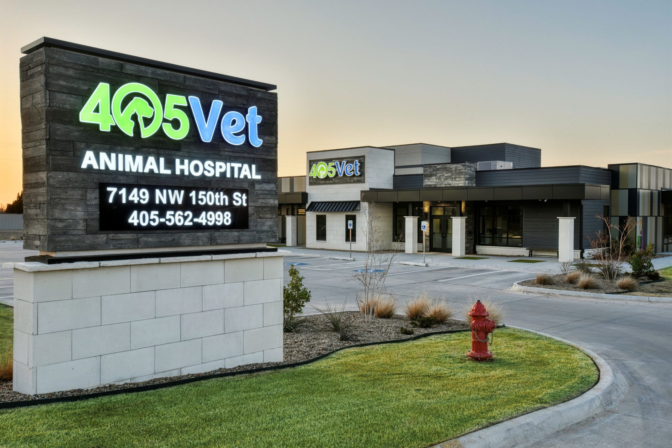 405 Vet Animal Hospital | TerWisscha Construction & Design